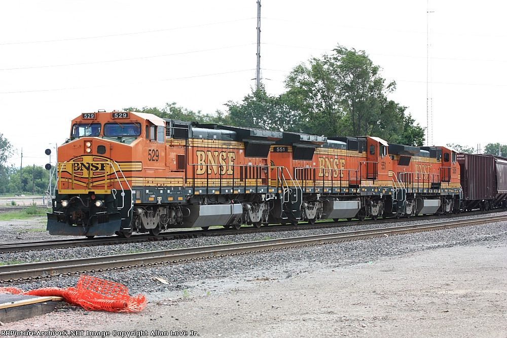 BNSF 529 west